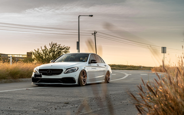 Air Lift Performance Releases New Front Kit for Mercedes-Benz W205 AWD ...